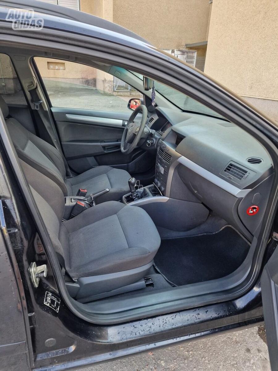 Opel Astra 2007 Mažeikiai, ar dzinēja tilpumu 1.90 L un nobraukumu 320 tūkst. km par 1160 €, foto 16 vietnē AUTOMOTO.COM.LV