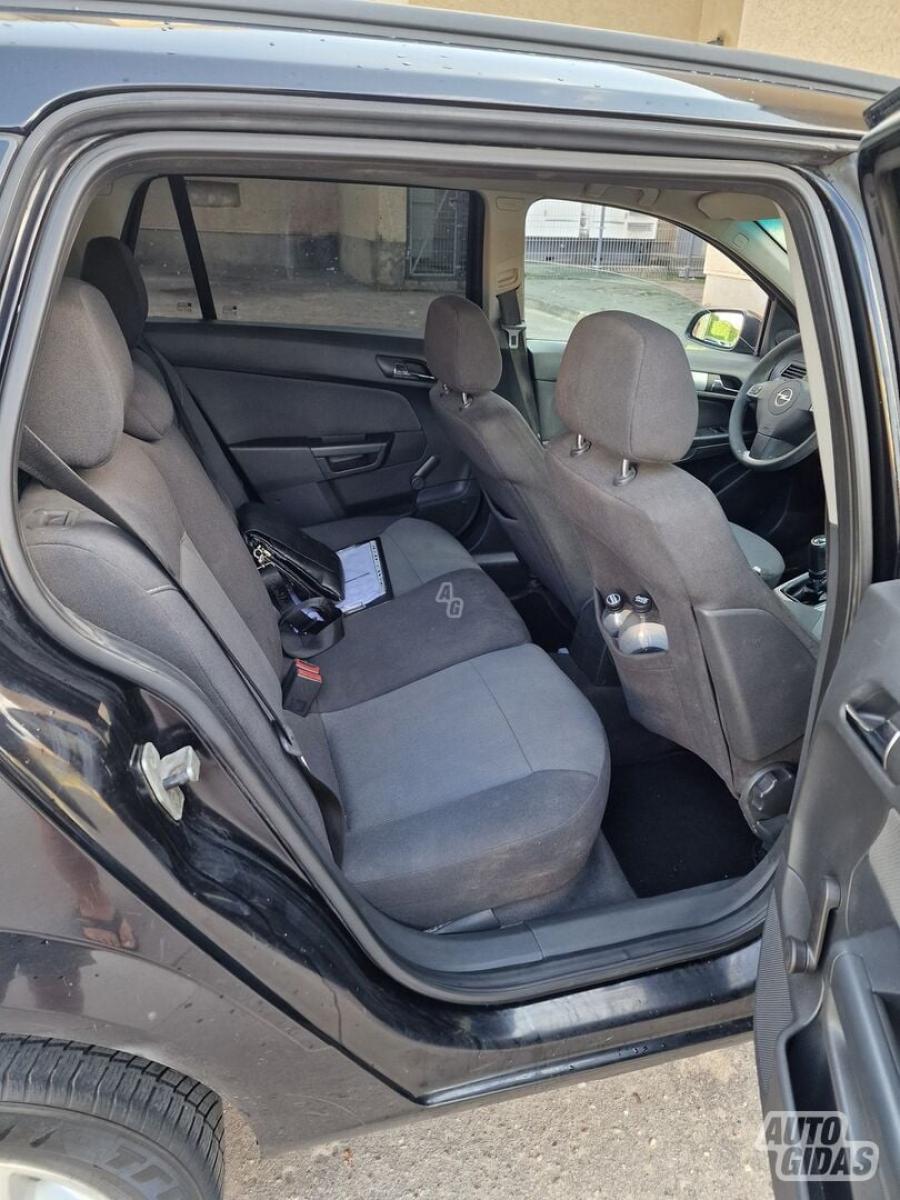 Opel Astra 2007 Mažeikiai, ar dzinēja tilpumu 1.90 L un nobraukumu 320 tūkst. km par 1160 €, foto 18 vietnē AUTOMOTO.COM.LV