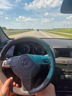 Opel Astra 2007 Mažeikiai, ar dzinēja tilpumu 1.90 L un nobraukumu 320 tūkst. km par 1160 €, foto 21 vietnē AUTOMOTO.COM.LV