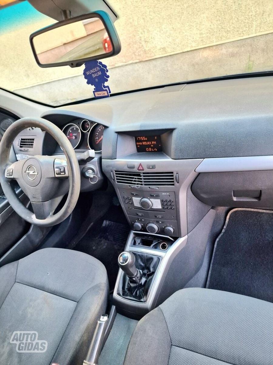 Opel Astra 2007 Mažeikiai, ar dzinēja tilpumu 1.90 L un nobraukumu 320 tūkst. km par 1160 €, foto 11 vietnē AUTOMOTO.COM.LV