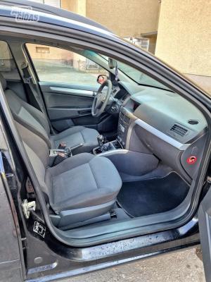 Opel Astra 2007 Mažeikiai, ar dzinēja tilpumu 1.90 L un nobraukumu 320 tūkst. km par 1160 €, foto 12 vietnē AUTOMOTO.COM.LV
