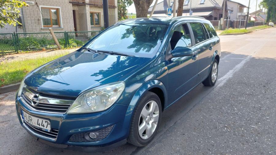 Opel Astra 2007 in Alytus, with an engine capacity of 1.90 L and mileage of 415 thousand km for 1100 €, photo 1 on AUTOMOTO.COM.LV