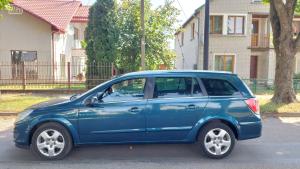Opel Astra 2007 in Alytus, with an engine capacity of 1.90 L and mileage of 415 thousand km for 1100 €, photo 5 on AUTOMOTO.COM.LV