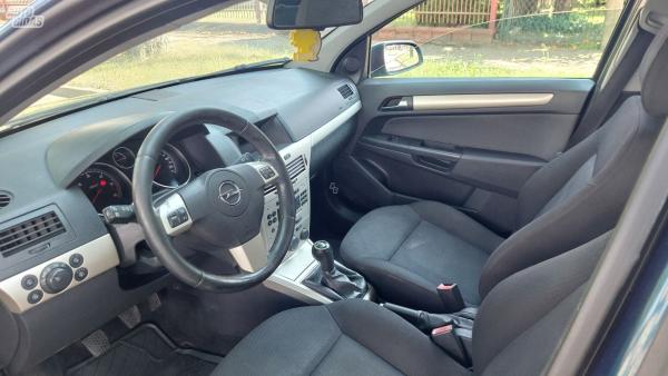 Opel Astra 2007 in Alytus, with an engine capacity of 1.90 L and mileage of 415 thousand km for 1100 €, photo 10 on AUTOMOTO.COM.LV