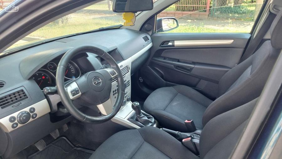 Opel Astra 2007 in Alytus, with an engine capacity of 1.90 L and mileage of 415 thousand km for 1100 €, photo 11 on AUTOMOTO.COM.LV