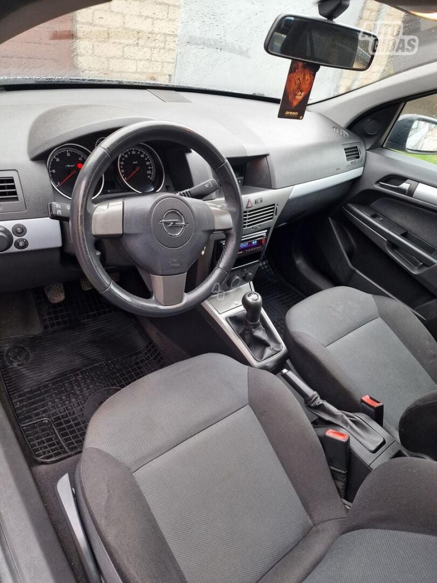 Opel Astra 2007 Mažeikiai, ar dzinēja tilpumu 1.70 L un nobraukumu 332 tūkst. km par 890 €, foto 15 vietnē AUTOMOTO.COM.LV