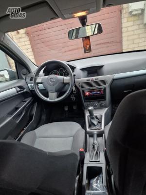 Opel Astra 2007 Mažeikiai, ar dzinēja tilpumu 1.70 L un nobraukumu 332 tūkst. km par 890 €, foto 19 vietnē AUTOMOTO.COM.LV
