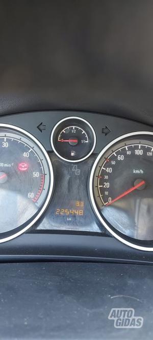 Опель Астра 2007 в Вильнюс, объемом двигателя 1.90 л и пробегом 225 тыс. км за 1300 €, фото 4 на AUTOMOTO.COM.LV