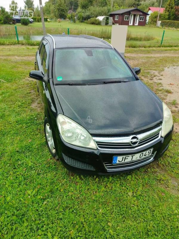 Опель Астра 2007 в Клайпеда на AUTOMOTO.COM.LV Опель Астра 2007 в Клайпеда, объемом двигателя 1.90 л и пробегом 367 тыс. км за 950 €, фото 4 на AUTOMOTO.COM.LV