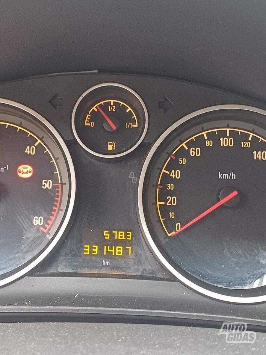 Опель Астра 2007 в Паневежис, объемом двигателя 1.90 л и пробегом 320 тыс. км за 1000 €, фото 5 на AUTOMOTO.COM.LV
