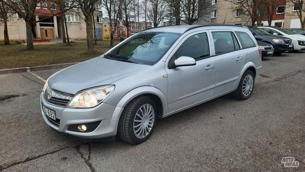 Opel Astra 2008 in Siauliai, with an engine capacity of 1.70 L and mileage of 250 thousand km for 1180 €, photo 2 on AUTOMOTO.COM.LV