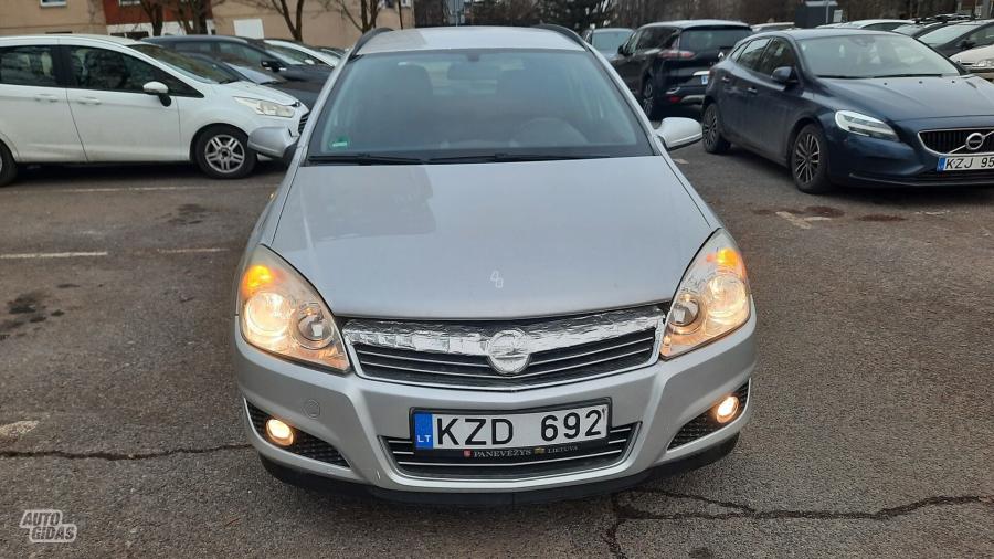 Opel Astra 2008 Šauļi, ar dzinēja tilpumu 1.70 L un nobraukumu 250 tūkst. km par 1180 €, foto 5 vietnē AUTOMOTO.COM.LV