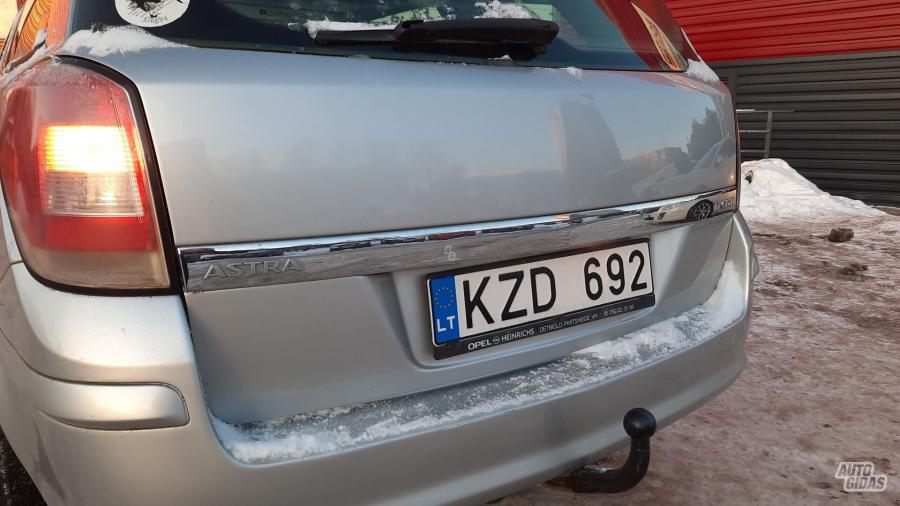 Opel Astra 2008 Šauļi, ar dzinēja tilpumu 1.70 L un nobraukumu 250 tūkst. km par 1290 €, foto 13 vietnē AUTOMOTO.COM.LV