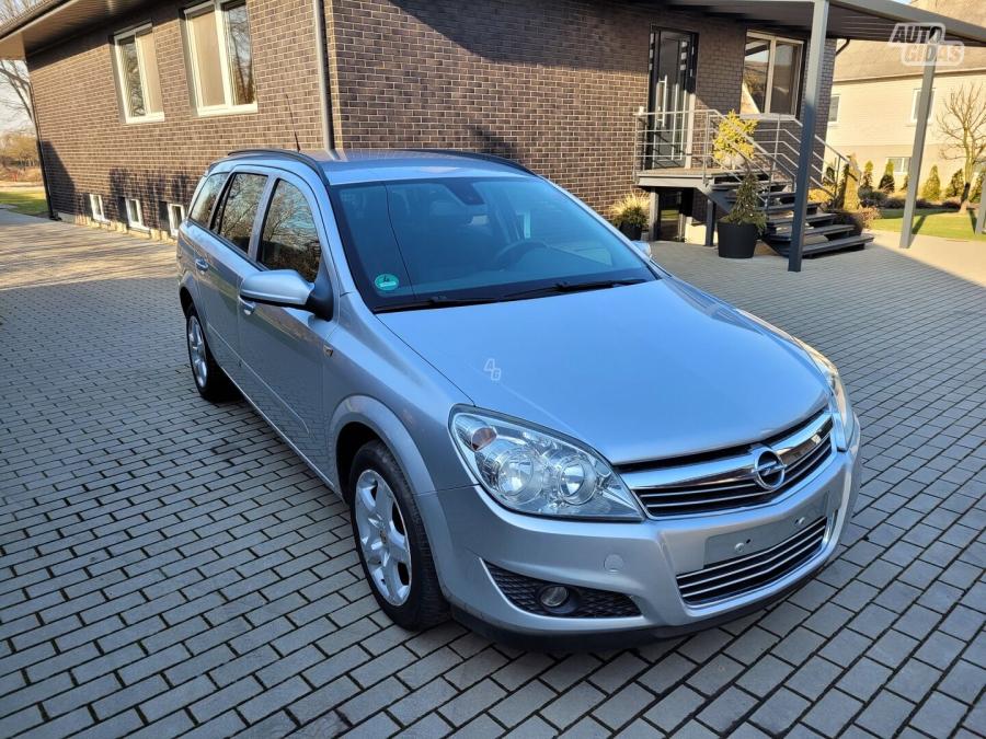 Opel Astra 2008 in Vilkaviskis, with an engine capacity of 1.40 L and mileage of 170 thousand km for 2600 €, photo 3 on AUTOMOTO.COM.LV