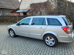 Opel Astra 2008 in Vilkaviskis, with an engine capacity of 1.40 L and mileage of 170 thousand km for 2600 €, photo 11 on AUTOMOTO.COM.LV