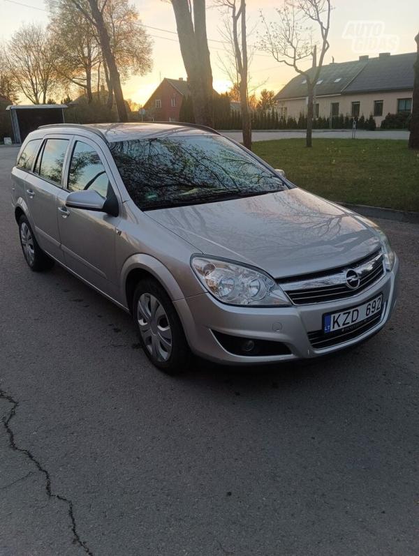 Opel Astra 2008 Viļņa, ar dzinēja tilpumu 1.70 L un nobraukumu 25 tūkst. km par 1400 €, foto 2 vietnē AUTOMOTO.COM.LV