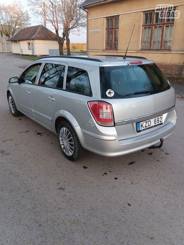 Opel Astra 2008 Viļņa, ar dzinēja tilpumu 1.70 L un nobraukumu 25 tūkst. km par 1400 €, foto 4 vietnē AUTOMOTO.COM.LV