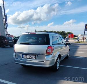 Opel Astra 2008 in Riga, with an engine capacity of 1.70 L and mileage of 249 thousand km for 2100 €, photo 4 on AUTOMOTO.COM.LV