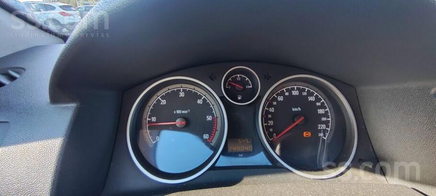 Opel Astra 2008 in Riga, with an engine capacity of 1.70 L and mileage of 249 thousand km for 2100 €, photo 8 on AUTOMOTO.COM.LV