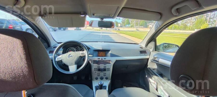 Opel Astra 2008 in Riga, with an engine capacity of 1.70 L and mileage of 249 thousand km for 2100 €, photo 9 on AUTOMOTO.COM.LV