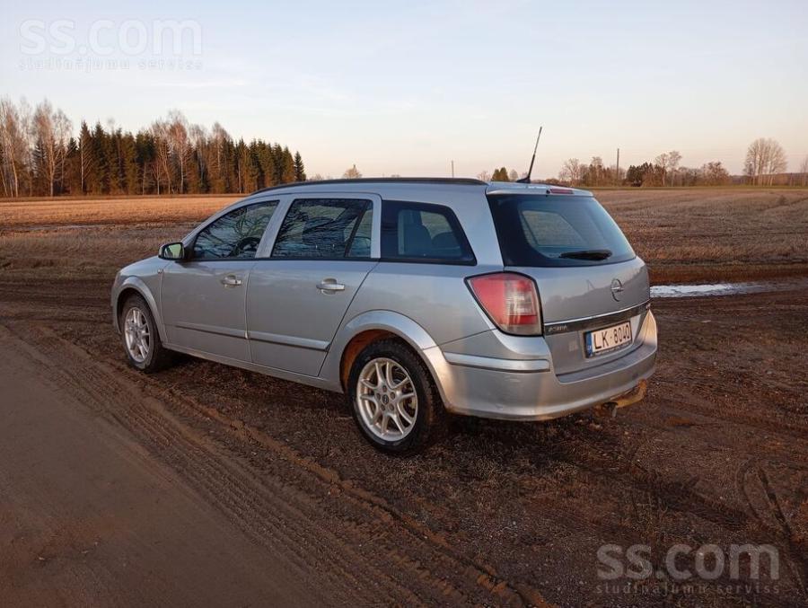 Opel Astra 2008 in Liepaja, with an engine capacity of 1.90 L and mileage of 313 thousand km for 1690 €, photo 10 on AUTOMOTO.COM.LV