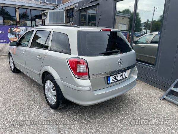 Opel Astra 2008 in Tallinn, with an engine capacity of 1.60 L and mileage of 215 thousand km for 1690 €, photo 5 on AUTOMOTO.COM.LV