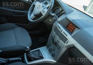 Opel Astra 2009 Cēsis, ar dzinēja tilpumu 1.80 L un nobraukumu 169 tūkst. km par 1950 €, foto 15 vietnē AUTOMOTO.COM.LV