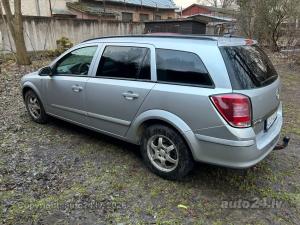 Opel Astra 2009 in Riga, with an engine capacity of 1.70 L and mileage of 335 thousand km for 1300 €, photo 3 on AUTOMOTO.COM.LV