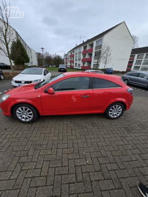 Opel Astra 2009 in Joniskis, with an engine capacity of 1.40 L and mileage of 184 thousand km for 2300 €, photo 2 on AUTOMOTO.COM.LV