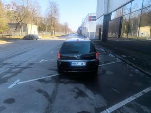 Opel Astra 2009 in Kaunas, with an engine capacity of 1.70 L and mileage of 295 thousand km for 1390 €, photo 3 on AUTOMOTO.COM.LV