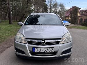 Opel Astra 2009 in Riga, with an engine capacity of 1.70 L and mileage of 253 thousand km for 2150 €, photo 3 on AUTOMOTO.COM.LV