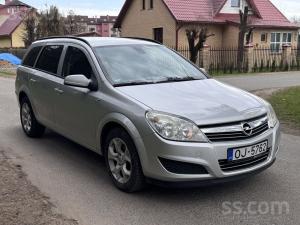 Opel Astra 2009 in Riga, with an engine capacity of 1.70 L and mileage of 253 thousand km for 2150 €, photo 4 on AUTOMOTO.COM.LV
