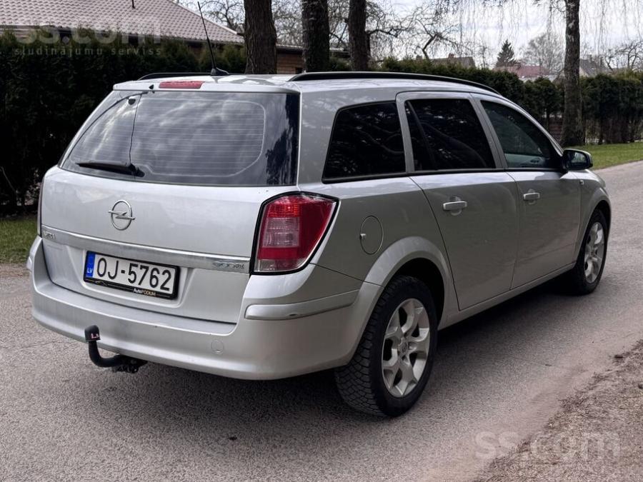 Opel Astra 2009 in Riga, with an engine capacity of 1.70 L and mileage of 253 thousand km for 2150 €, photo 7 on AUTOMOTO.COM.LV