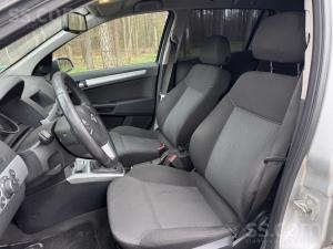 Opel Astra 2009 in Riga, with an engine capacity of 1.70 L and mileage of 253 thousand km for 2150 €, photo 16 on AUTOMOTO.COM.LV