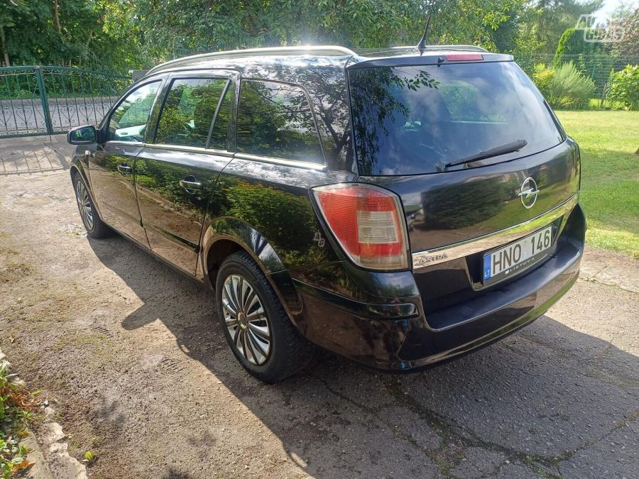 Opel Astra 2009 in Vilnius, with an engine capacity of 1.70 L and mileage of 216 thousand km for 950 €, photo 6 on AUTOMOTO.COM.LV