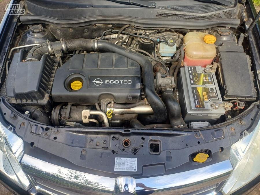 Opel Astra 2009 in Vilnius, with an engine capacity of 1.70 L and mileage of 216 thousand km for 950 €, photo 9 on AUTOMOTO.COM.LV