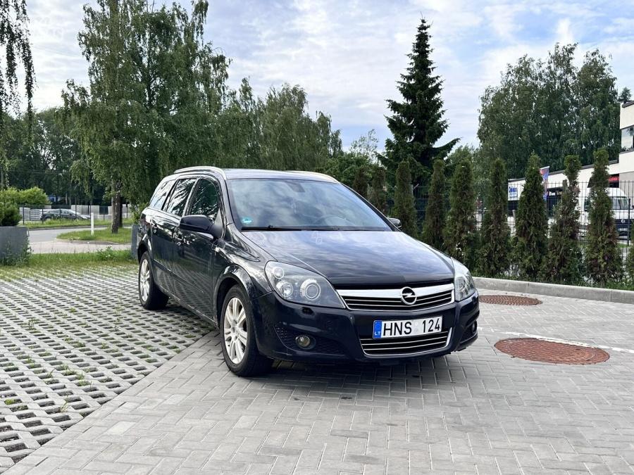 Opel Astra 2009 Kauņa, ar dzinēja tilpumu 1.90 L un nobraukumu 278 tūkst. km par 1350 €, foto 1 vietnē AUTOMOTO.COM.LV