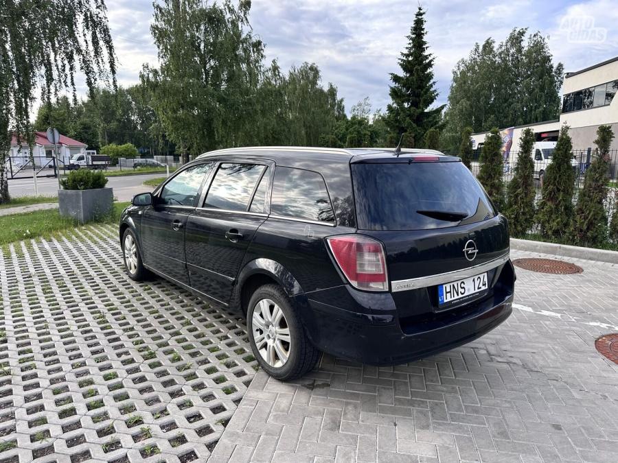 Opel Astra 2009 Kauņa, ar dzinēja tilpumu 1.90 L un nobraukumu 278 tūkst. km par 1350 €, foto 5 vietnē AUTOMOTO.COM.LV