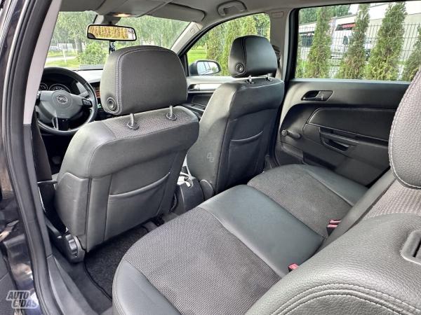 Opel Astra 2009 in Kaunas, with an engine capacity of 1.90 L and mileage of 278 thousand km for 1350 €, photo 8 on AUTOMOTO.COM.LV
