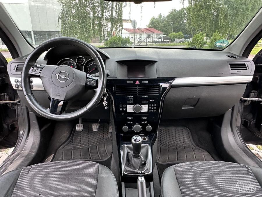 Opel Astra 2009 Kauņa, ar dzinēja tilpumu 1.90 L un nobraukumu 278 tūkst. km par 1350 €, foto 12 vietnē AUTOMOTO.COM.LV
