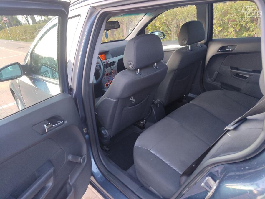 Opel Astra 2009 Ukmergė, ar dzinēja tilpumu 1.60 L un nobraukumu 277 tūkst. km par 1800 €, foto 9 vietnē AUTOMOTO.COM.LV