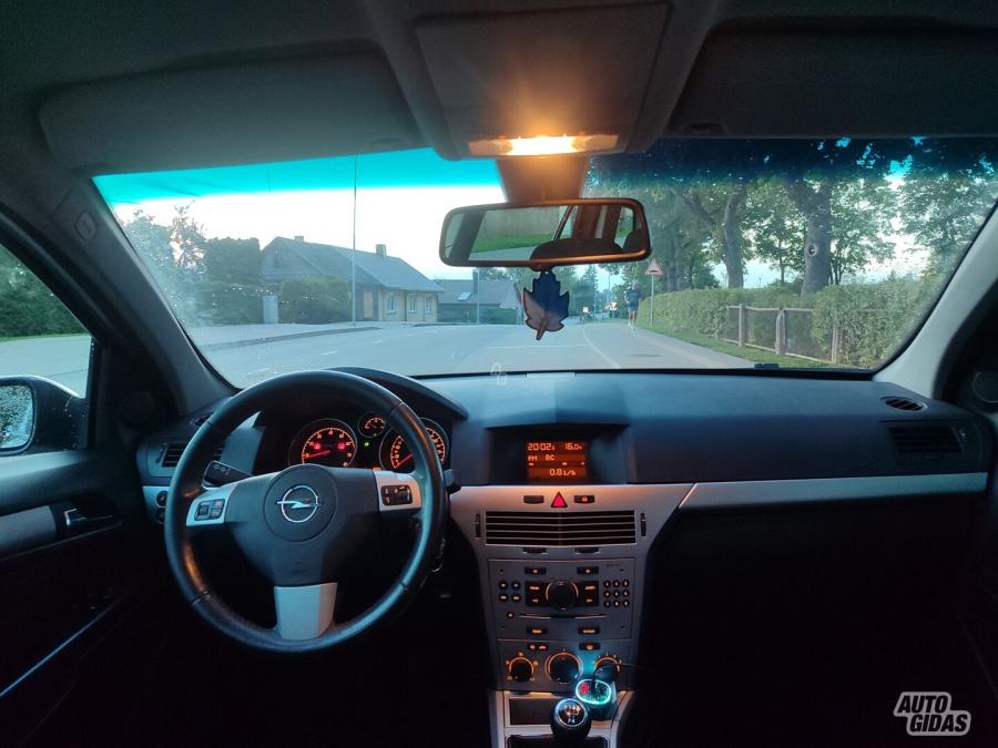 Opel Astra 2009 Ukmergė, ar dzinēja tilpumu 1.60 L un nobraukumu 277 tūkst. km par 1800 €, foto 11 vietnē AUTOMOTO.COM.LV