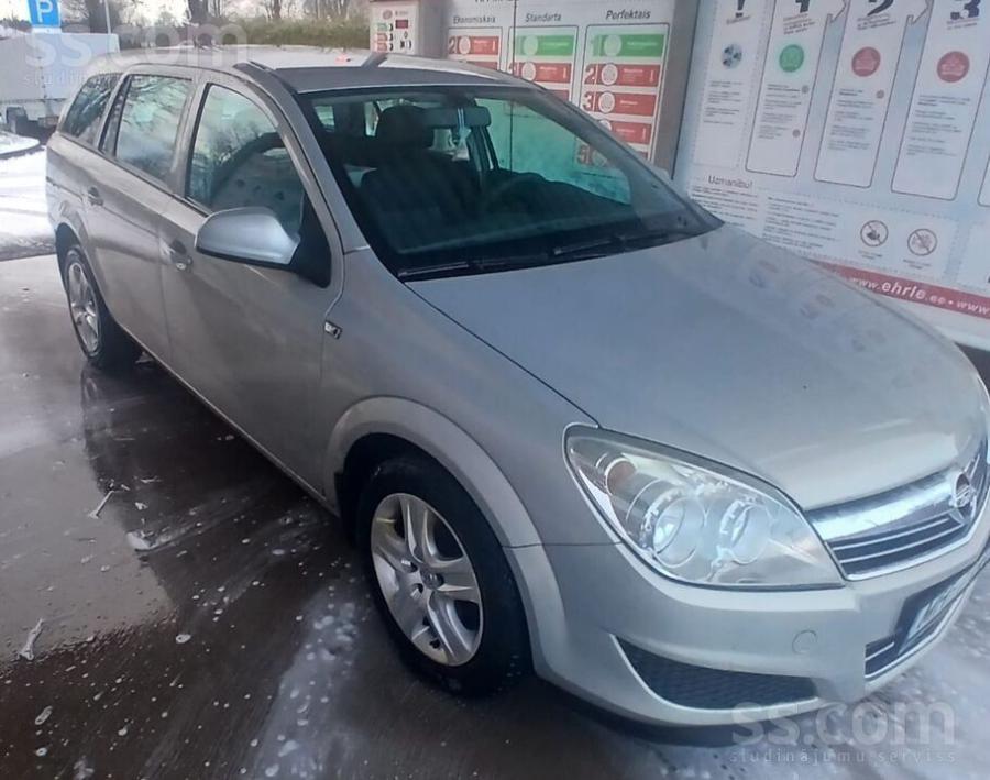 Opel Astra 2010 in Ogre, with an engine capacity of 1.70 L and mileage of 315 thousand km for 1400 €, photo 2 on AUTOMOTO.COM.LV
