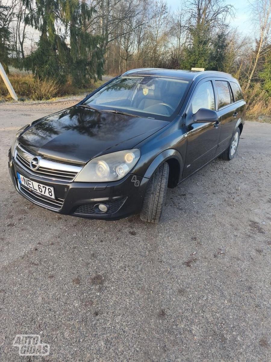 Opel Astra 2010 Ukmergė, ar dzinēja tilpumu 1.90 L un nobraukumu 260 tūkst. km par 550 €, foto 2 vietnē AUTOMOTO.COM.LV