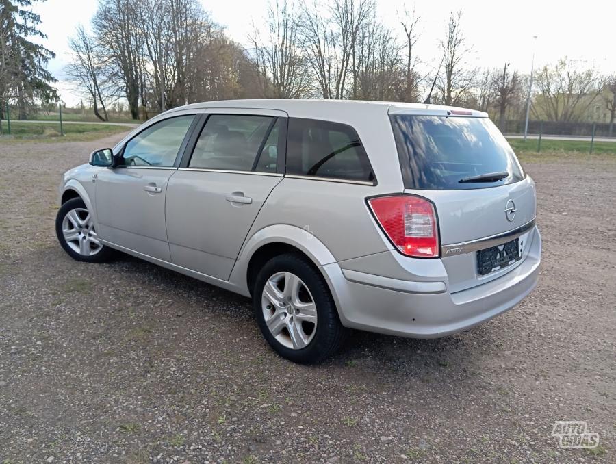 Opel Astra 2010 Šakiai, ar dzinēja tilpumu 1.40 L un nobraukumu 283 tūkst. km par 1900 €, foto 6 vietnē AUTOMOTO.COM.LV
