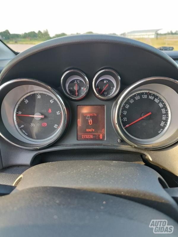 Opel Astra 2010 Raseiniai, ar dzinēja tilpumu 1.70 L un nobraukumu 276 tūkst. km par 3100 €, foto 9 vietnē AUTOMOTO.COM.LV