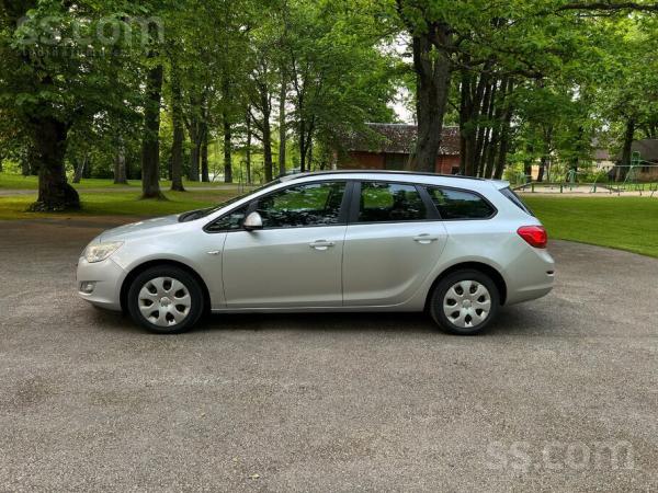 Opel Astra 2011 Cēsis, ar dzinēja tilpumu 1.30 L un nobraukumu 295 tūkst. km par 1990 €, foto 2 vietnē AUTOMOTO.COM.LV