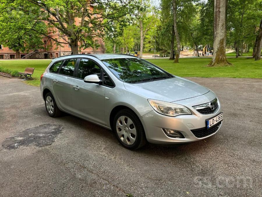 Opel Astra 2011 Cēsis, ar dzinēja tilpumu 1.30 L un nobraukumu 295 tūkst. km par 1990 €, foto 7 vietnē AUTOMOTO.COM.LV