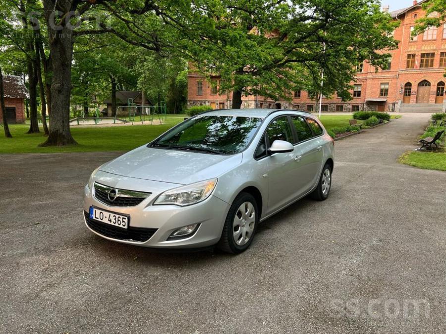 Opel Astra 2011 Cēsis, ar dzinēja tilpumu 1.30 L un nobraukumu 295 tūkst. km par 1990 €, foto 27 vietnē AUTOMOTO.COM.LV