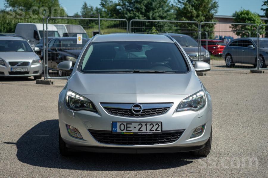 Opel Astra 2011 Liepāja, ar dzinēja tilpumu 1.40 L un nobraukumu 240 tūkst. km par 3950 €, foto 2 vietnē AUTOMOTO.COM.LV